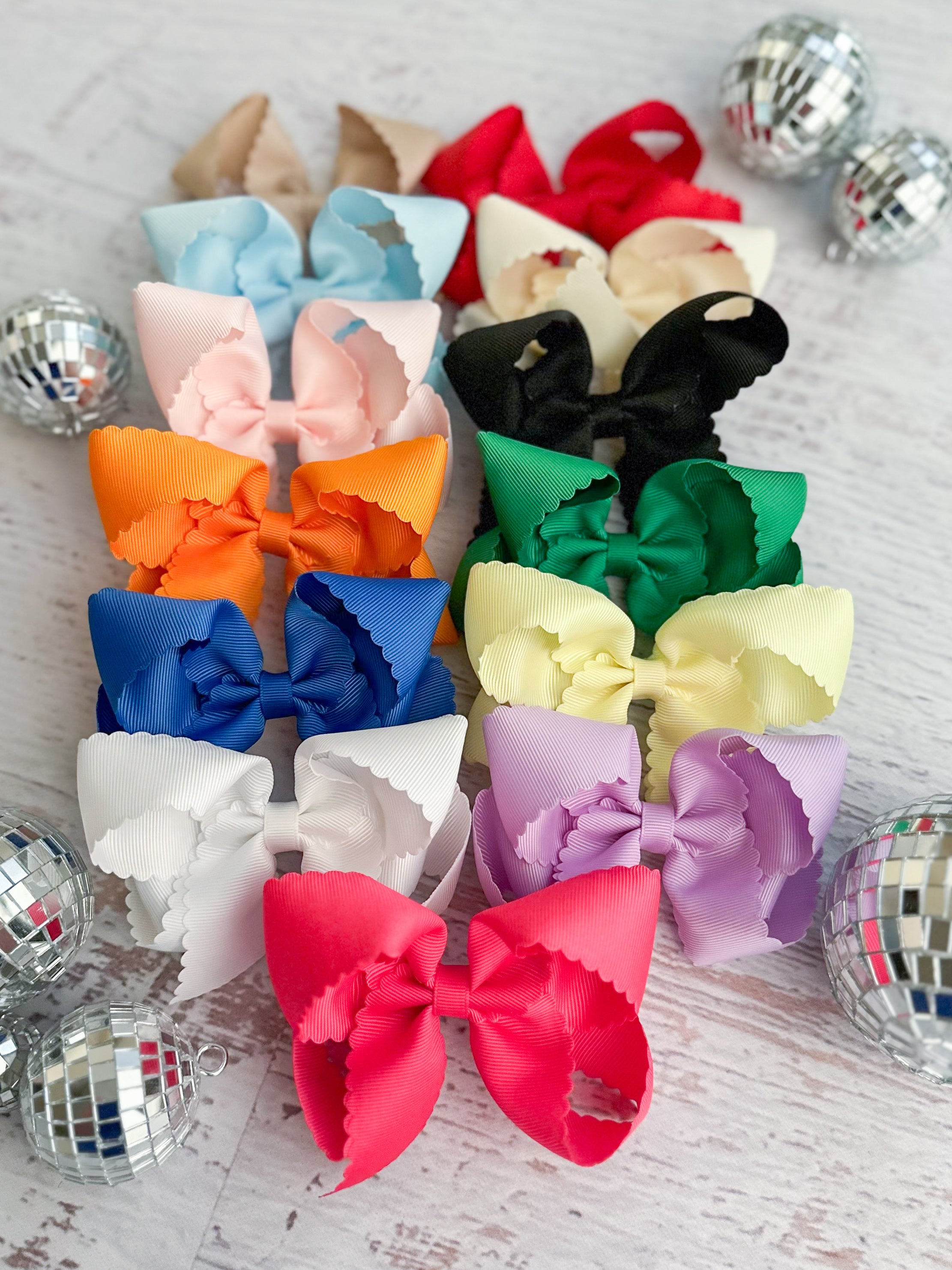 Classic Scalloped Bows - Alligator Clip - 4.5" – The Hair Bow Company
